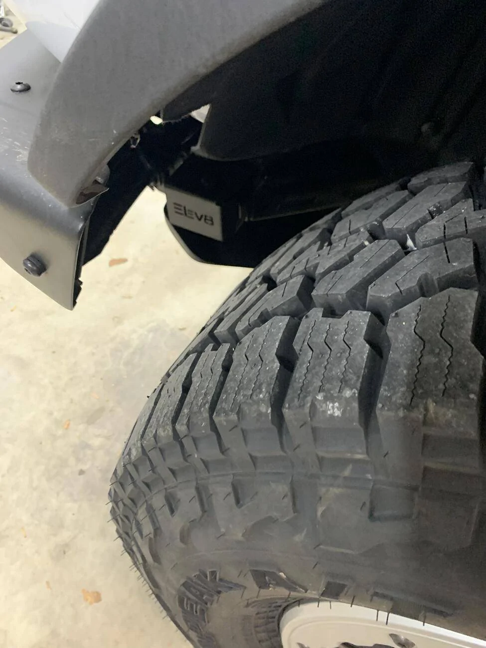 Anyone know of a how too video or have info on removing the crash bars ...