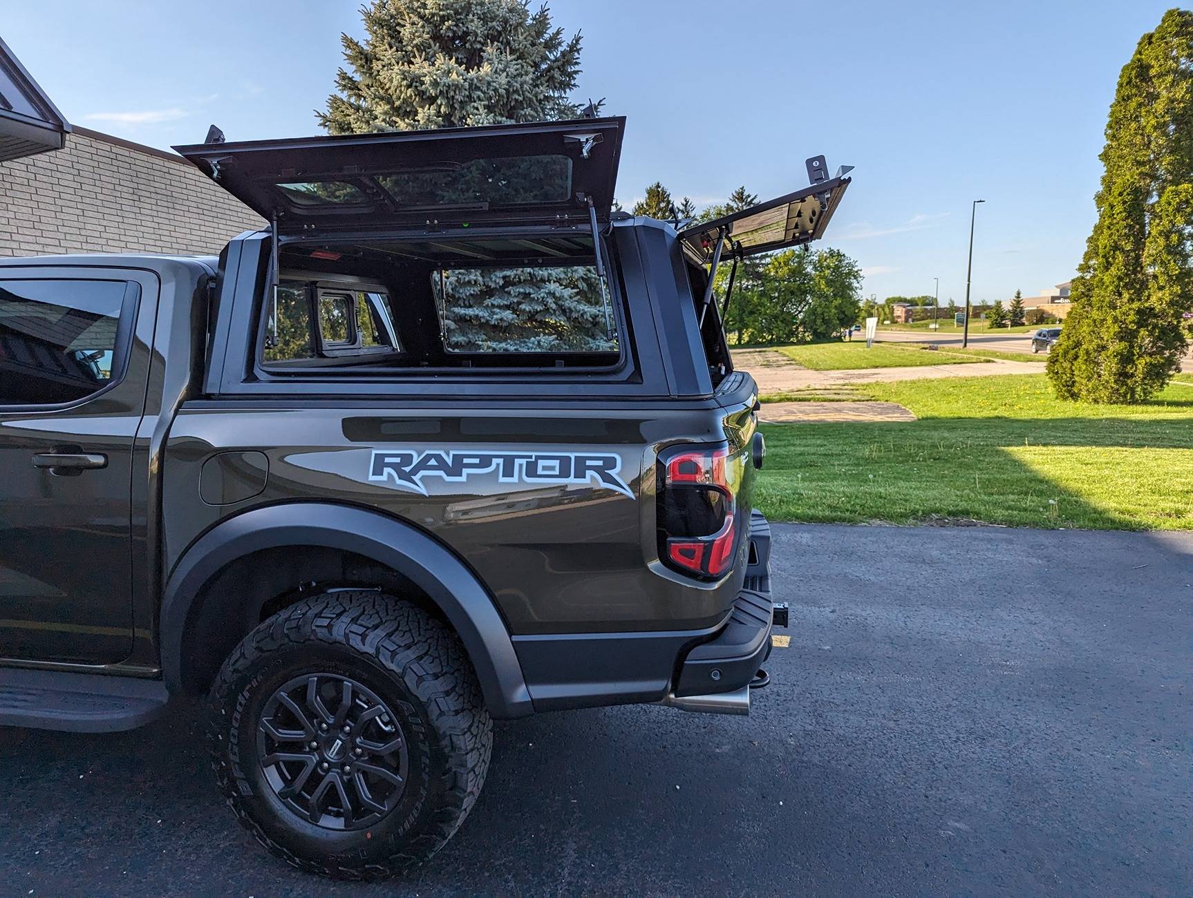 RSI Smartcap installed on my Shelter Green 2024 Ranger Raptor ...