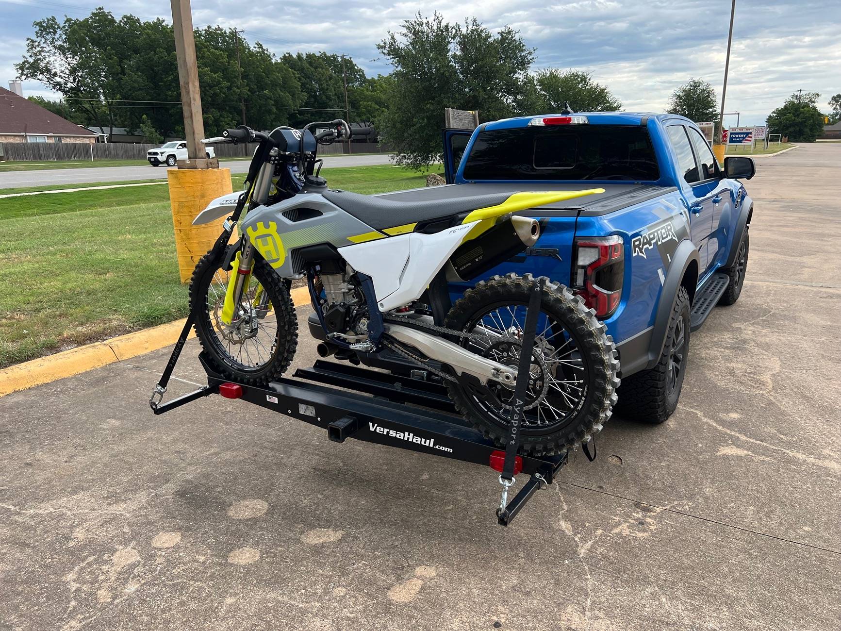 Pictures of your Rangers with Dirtbike(s) in the bed! | Ranger6G - 2024 ...
