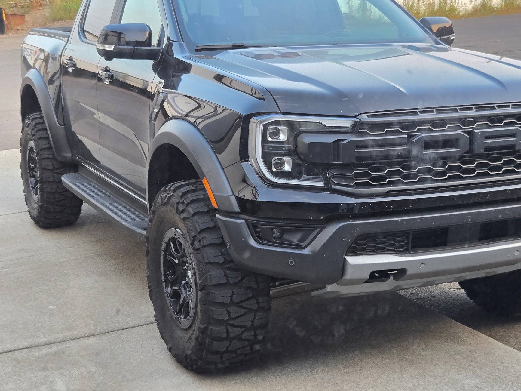 Lifted and leveled 2024 Ranger Raptor | Ranger6G - 2024+ Ranger ...