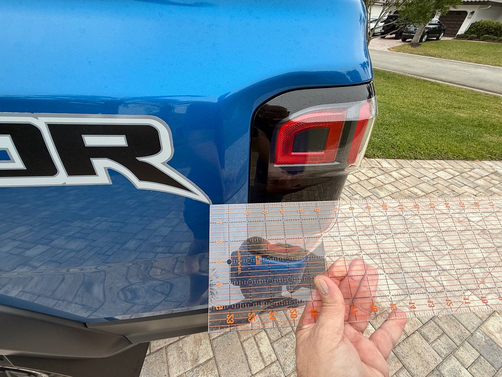 Has anyone looked into adding the graphics package on a Ranger Raptor ...