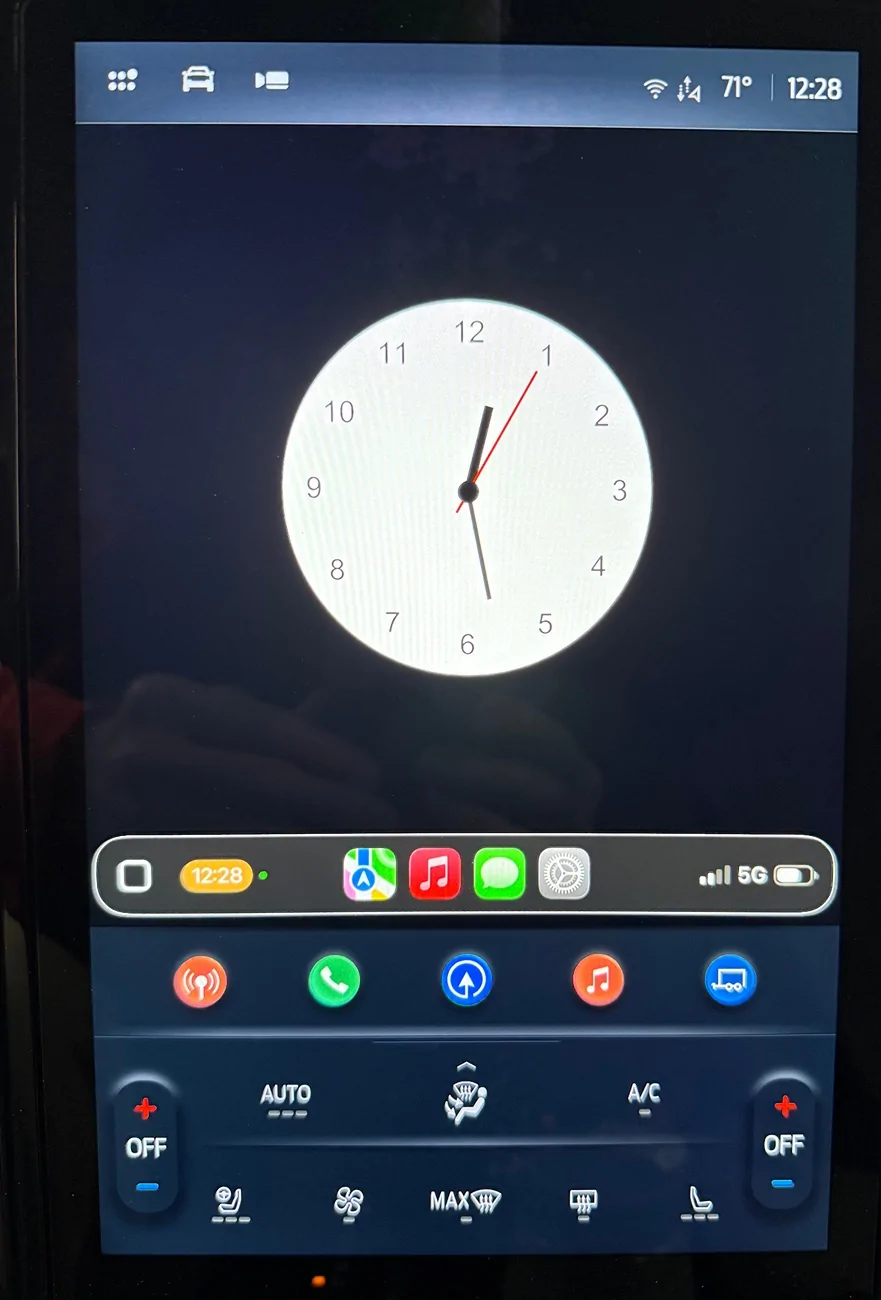 Apple IOS 26 pretty cool - we finally got CarPlay widgets (clocks, weather and more) | Ranger6G ...