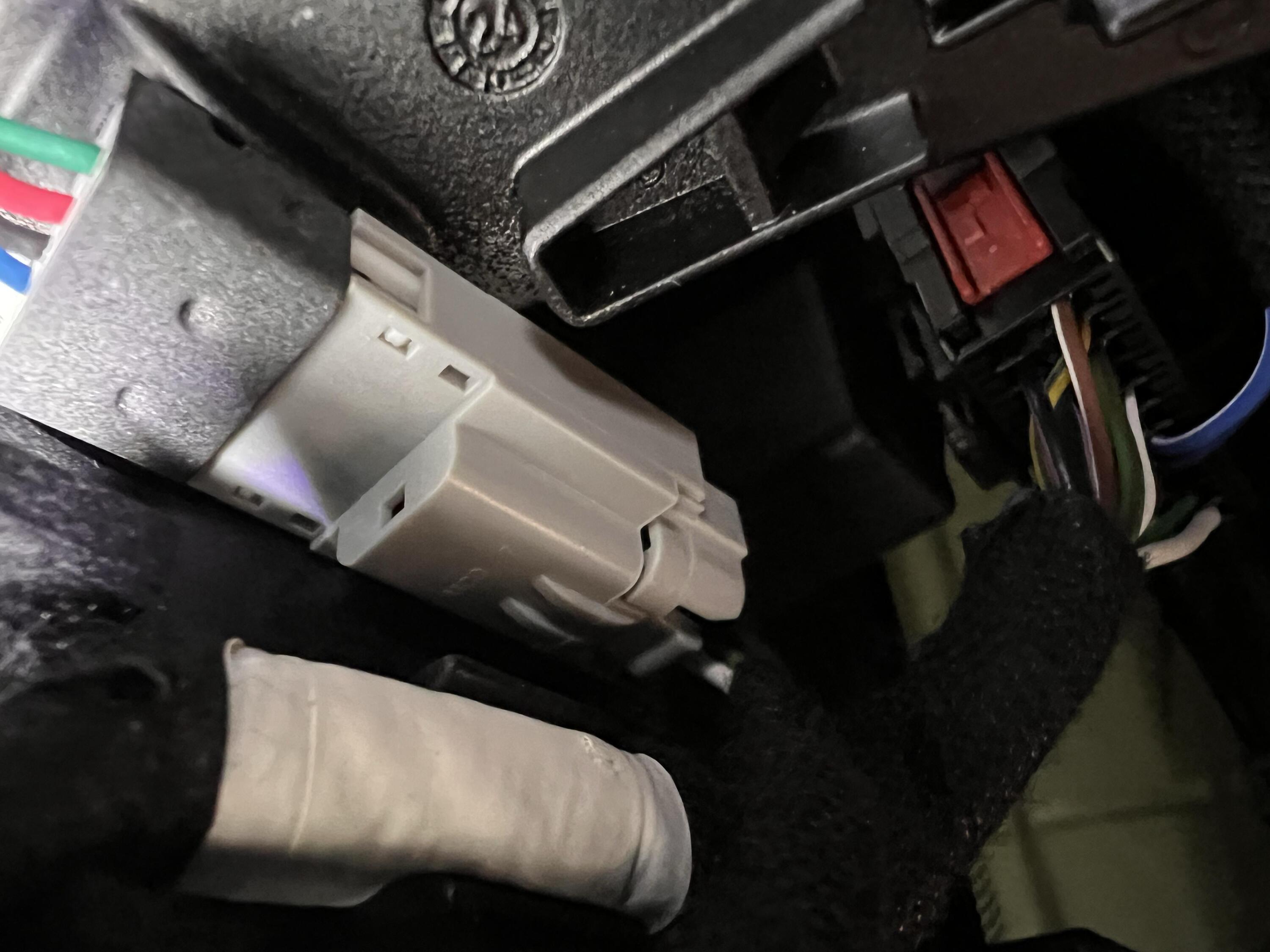 2024+ Dongar dashcam adapter install w/ rearview mirror power tap ...