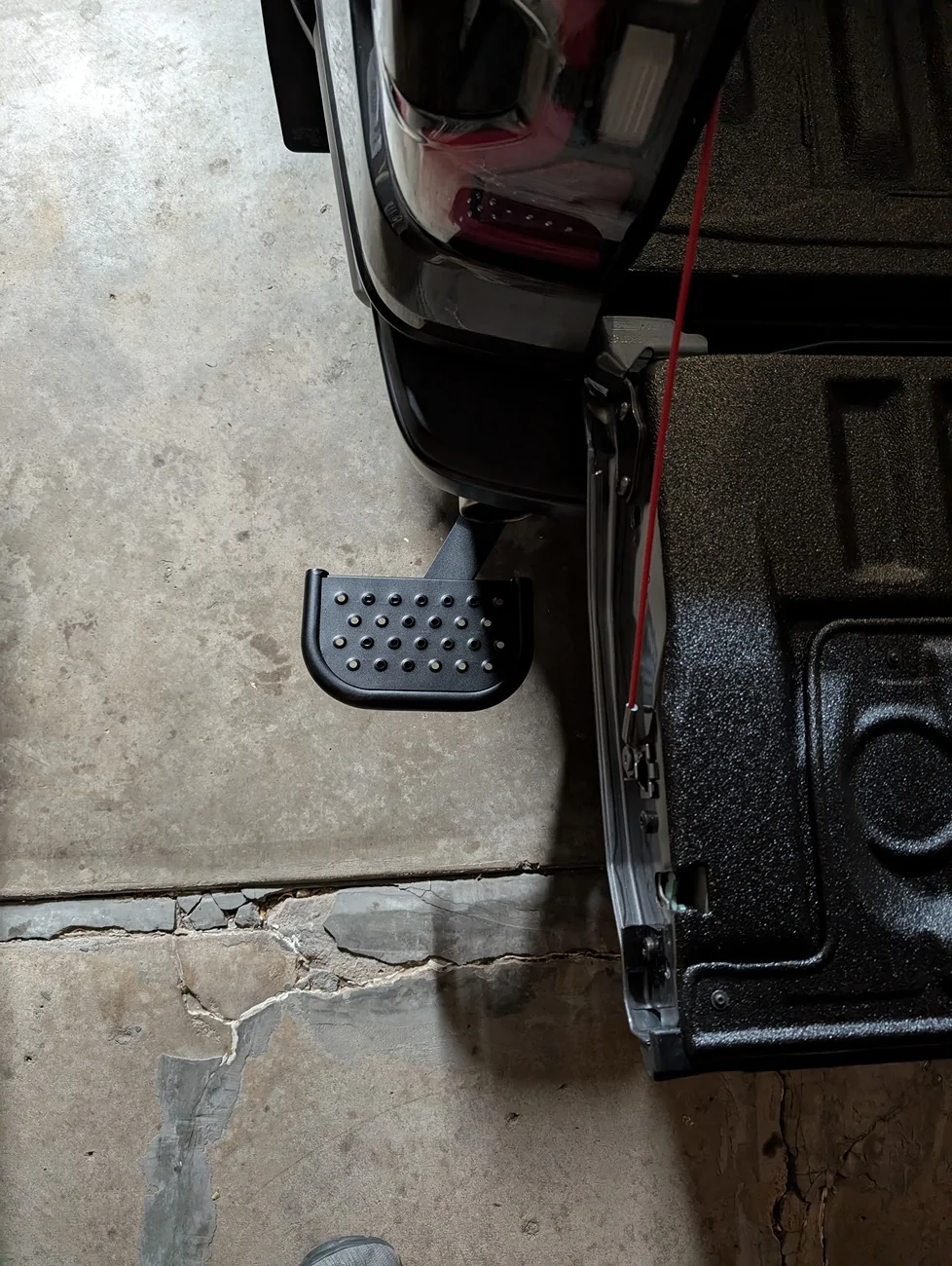 Tailgate T-Step installed in 2025 Ford Ranger Raptor (USA) | Ranger6G ...