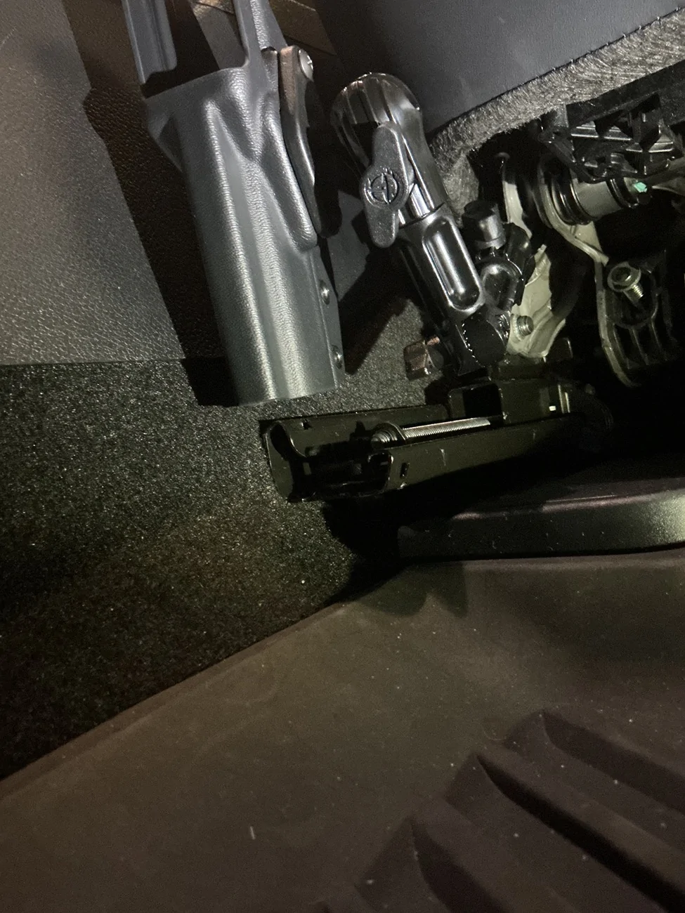 Bulletpoint Phone Mount Installed | Ranger6G - 2024+ Ranger & Raptor ...