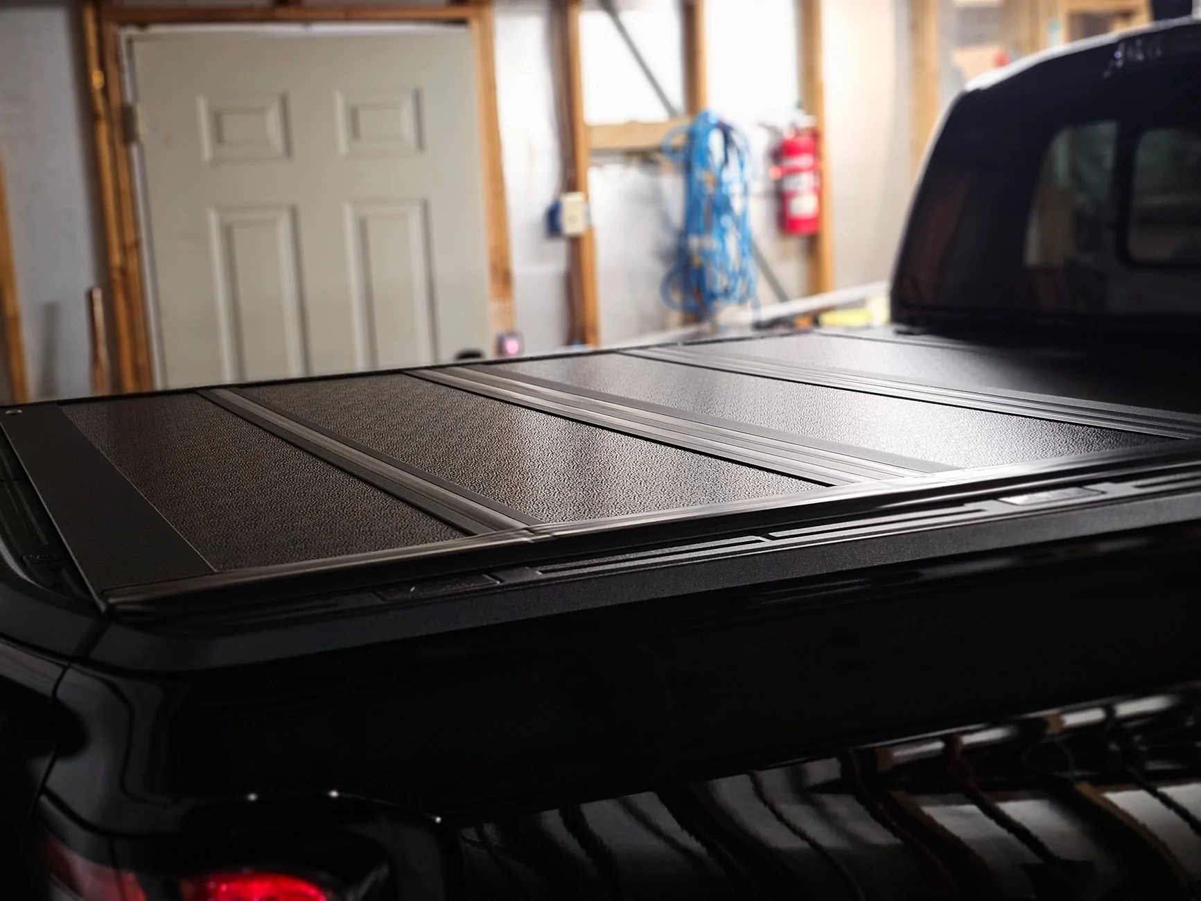 Wisconsin - Leer HF650M Hard Folding 4-Panel Truck Bed Cover | Ranger6G ...