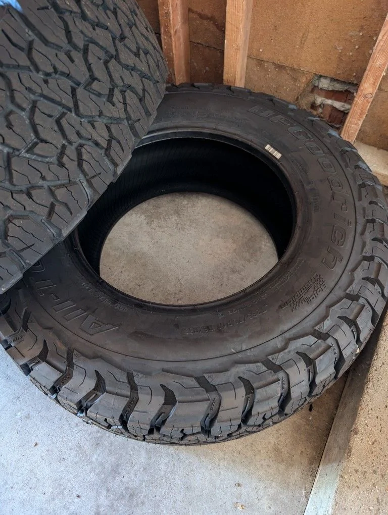 Florida - 2025 Ford Ranger Raptor 17" OEM Wheels with Tires | Ranger6G ...